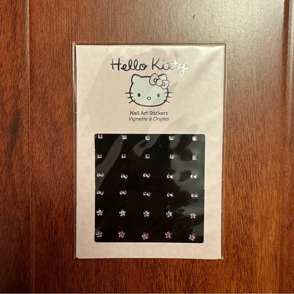 Hello Kitty | Makeup | Host Pick Hello Kitty Spring Inspired Metallic ...